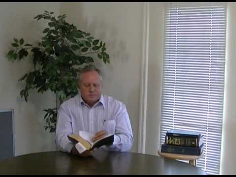 Review l The Defined KJV Bible Genuine Leather