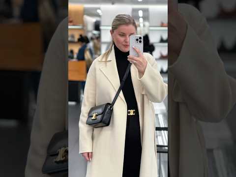 Unboxing Celine Triomphe bag #celine #celinebag #unboxing #unboxingvideo #luxury #fashion