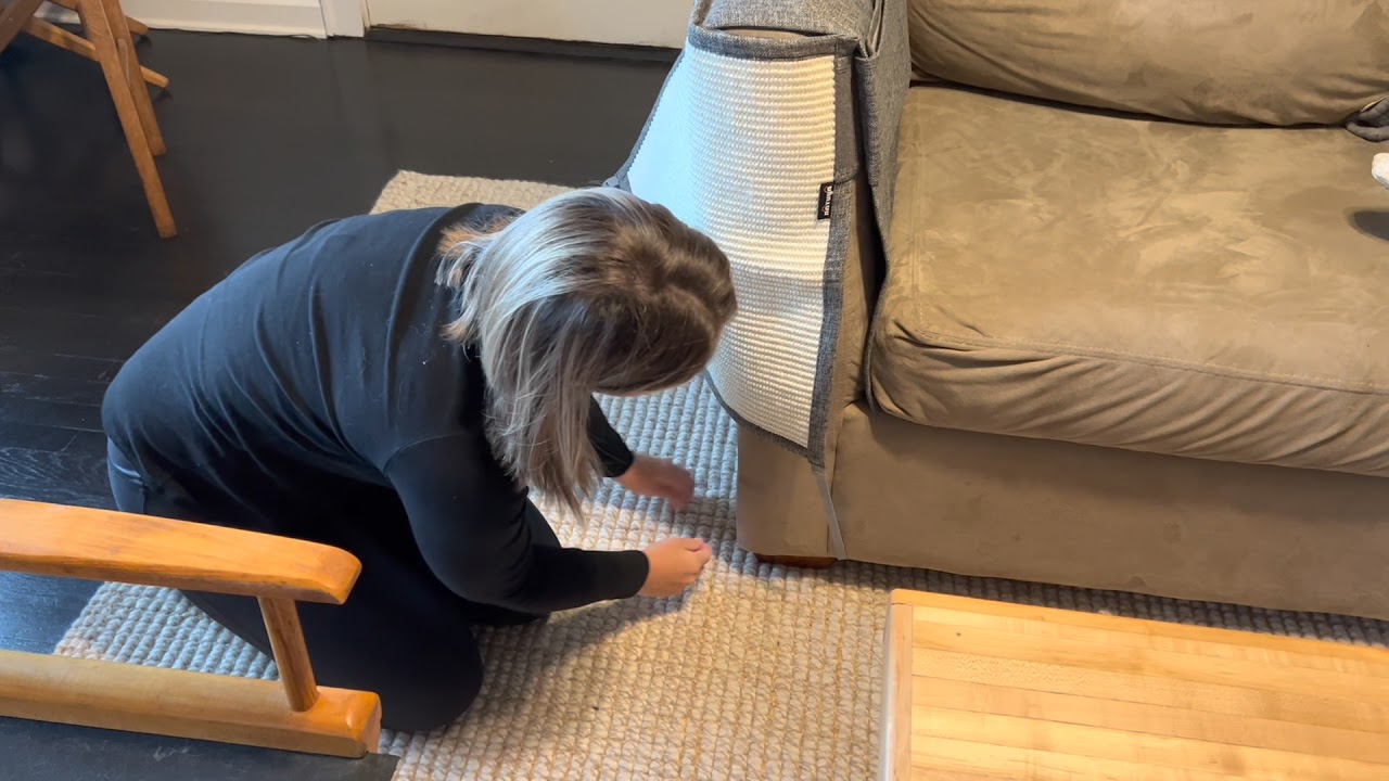 How to protect your couch from cat scratch. The newest  adjustable cat scratching sofa mat - NATUYA