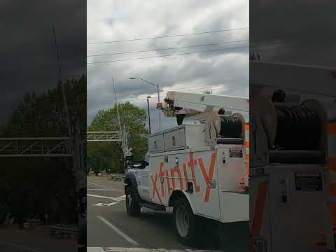 Xfinity truck#shorts #ComcastCableCommunicationsAmericanTelecommunicationsCo🇺🇸Revenue: $62.3 Billion