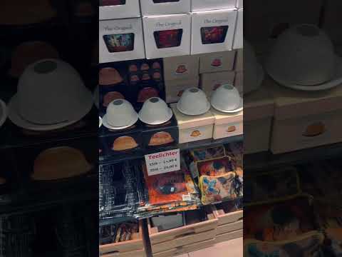 SOUVENIR SHOP in Vienna, Austria ๐ฆ๐น #souvenir #souvenirshop #shopping