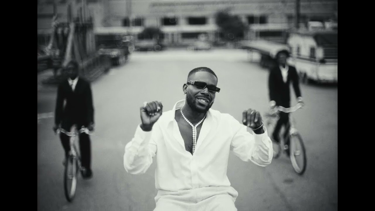 Lyrics & Translations of Coco Money by Adekunle Gold | Popnable