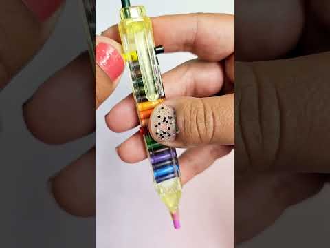 The ONLY pen you need this summer! #roadtriphack All-in-one crayon 🖍