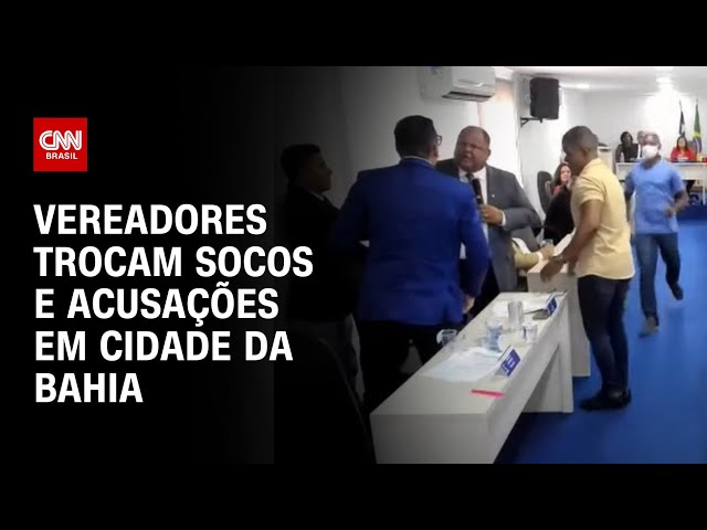 Vereadores trocam socos durante sessão na Câmara de Lauro de Freitas (BA); veja | CNN Brasil