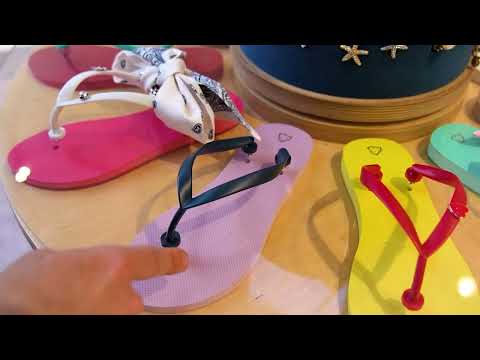 LOCCO 120 pairs Display - "shop in shop" personalized flip flop sandals concept
