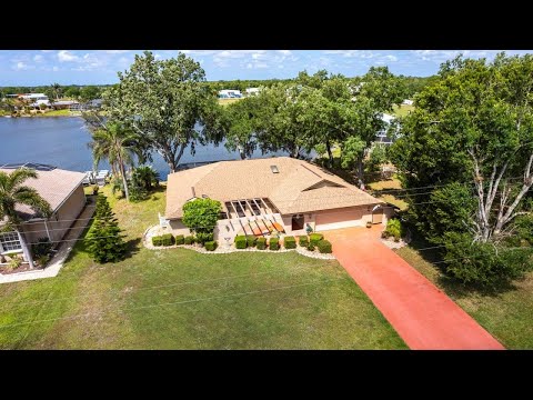 12481 SW Kings Row, Lake Suzy, FL