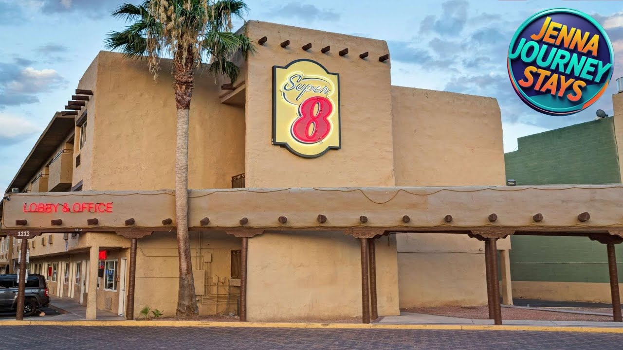 Super 8 By Wyndham Las Vegas North Strip/Fremont St. Area | United States 🏨