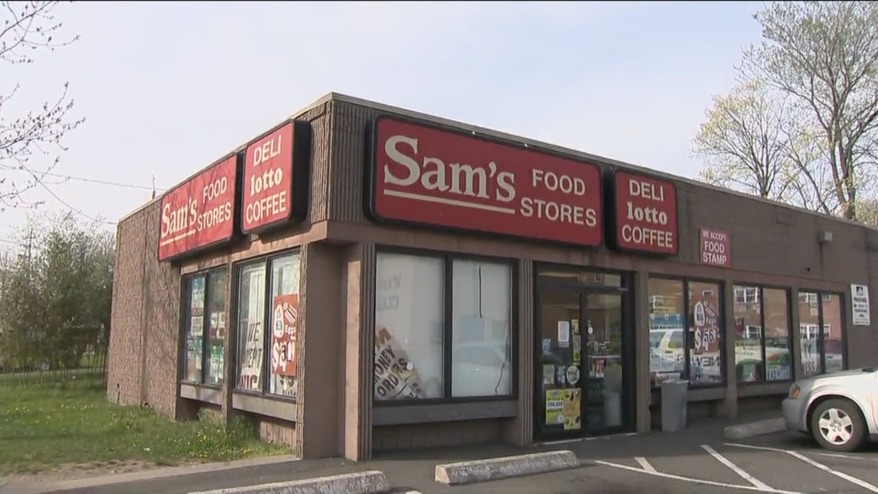 Suspect sought in West Haven robbery