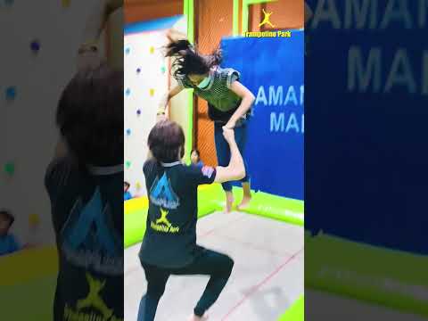 Jumping in Amanah Mall Trampoline | Family Area | Amanah Mall #amanahmalllahore #trampoline #lahore