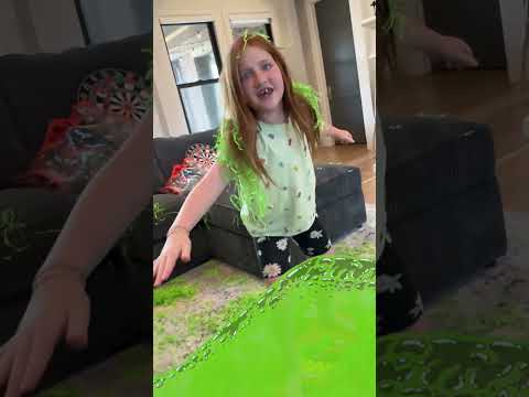 ADLEY SURFiNG her way to the KiDS CHOiCE AWARDS!! Vote to see us get SLiMED