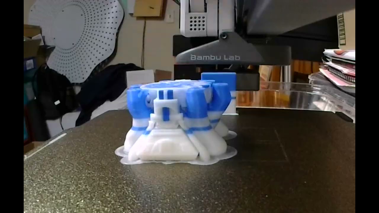 Bambu Lab A1 Mini - Timelapse - R2D2 - 3D Printing