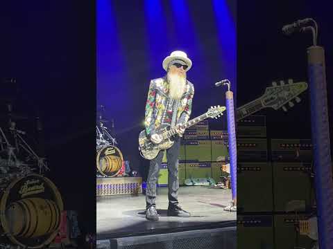 ZZ Topâs Billy Gibbons playing around with some blues riffs March 14, 2025
