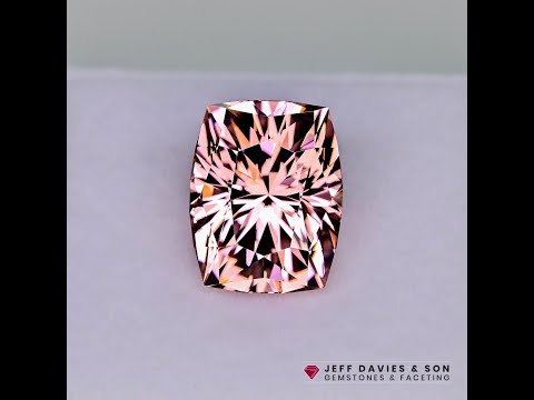 20.45ct LAB Garnet ER YAG - Yttrium Aluminum Garnet - pulled Czochralski