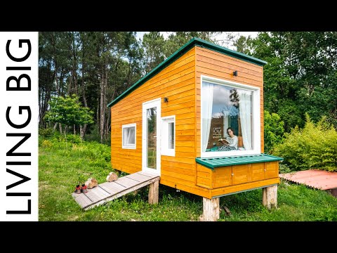 Sanctuary Tiny Home & Gardens In Spain