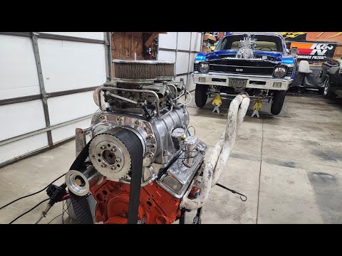 Easiest way to start a sbc/bbc on an engine stand, junkyard 350 with a 671 blower.