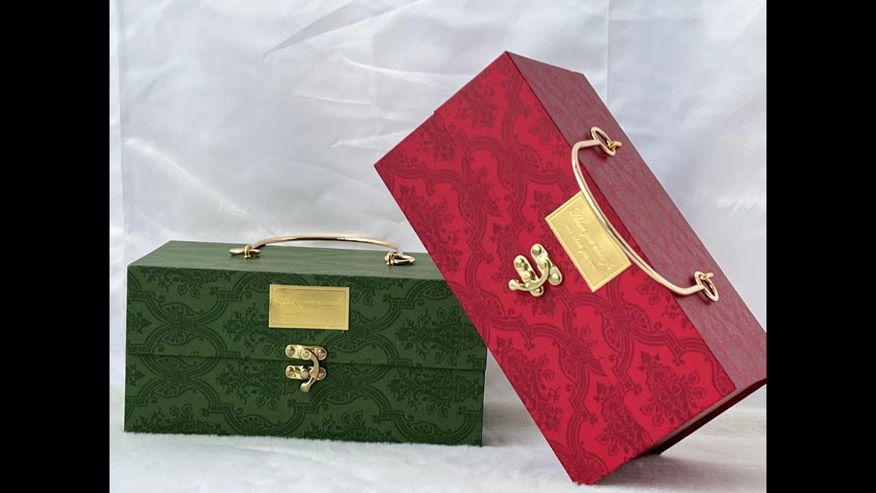 Premium Quality Luxury Unique Design Custom Logo New Year Christmas Rigid Hard Gift Boxes Packaging