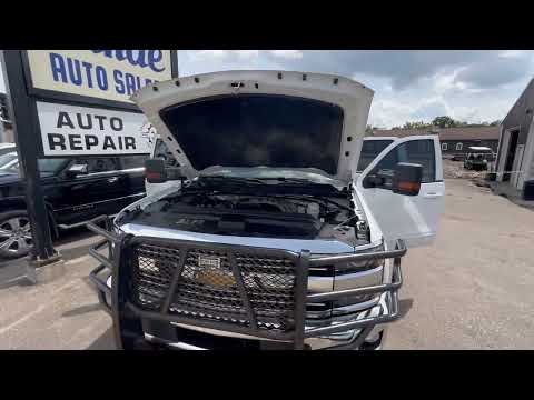 🚨 FOR SALE: 2016 Chevy Silverado 2500 HD LT Crew Cab 4WD – Built for the Big Jobs! 🚨