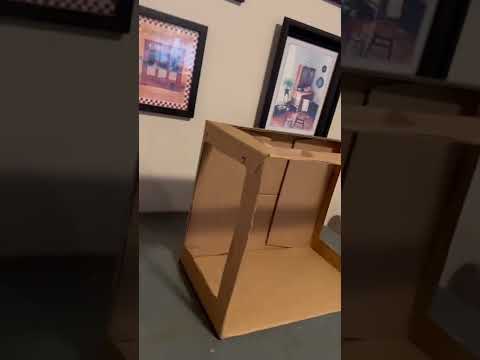 DIY PHOTO BOX. Use a box, parchment paper, foam core or poster and lamps to make a photo box.