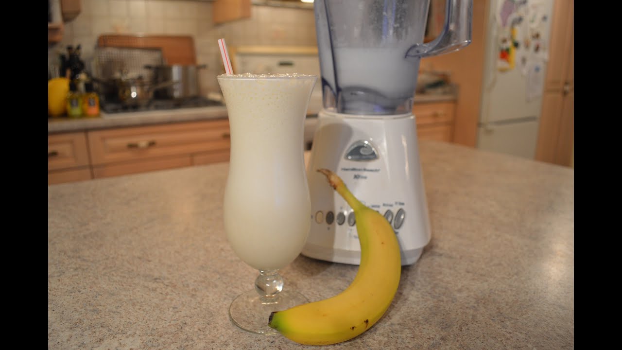 How to Make Quick Banana Milkshakes: Cooking with Kimberly
