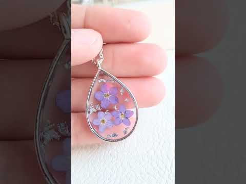 Forget Me Not Resin Necklace #forgetmenot #resinjewelry #handmade #gifts #Necklace