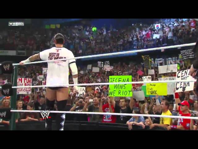 WWE: 5 places with the hottest crowds