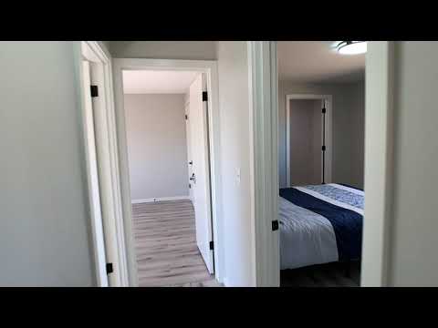 22933 18th Ave S, Des Moines