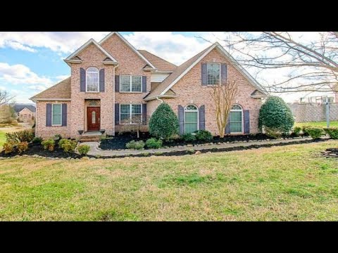 3819 Shipwatch Ln, Knoxville, TN Presented by Ben Barredo.
