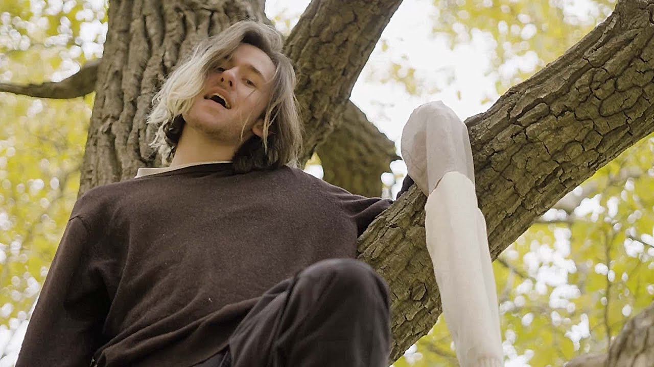 Zane Penny - On a Roll ft. Medium Build (Official Video)