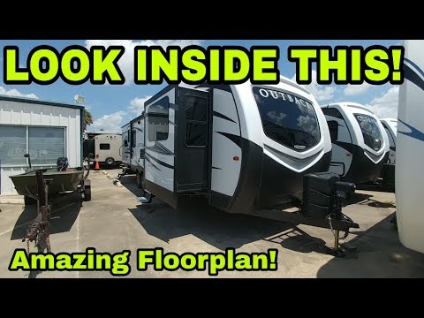 Wow! Awesome Travel trailer floorplan!