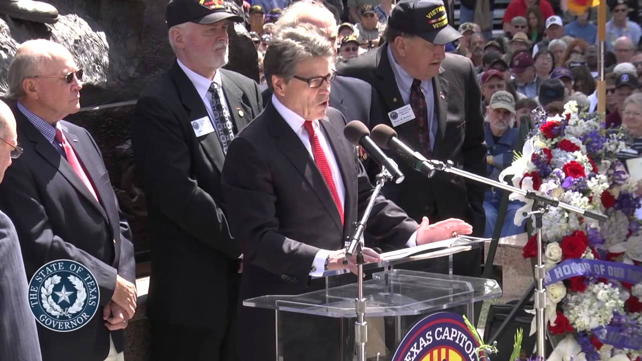 Gov. Perry Honors Texas Veterans at Vietnam Veterans Monument Dedication