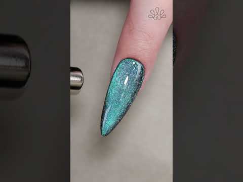 Gorgeous AB Cat Eye Nails| BORN PRETTY