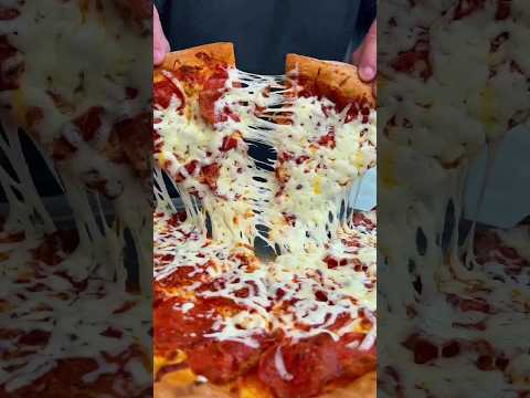 IRRESISTIBLE FOODS! Inside Mattenga's Pizzeria with @SaTexasFoodies!