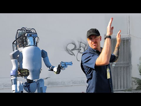This Video of a Robot Beating Up Humans Is Extremely Satisfying