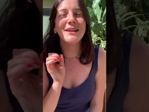 What do Israelis mean when they say 'noon' (Midday) // Learn Hebrew // Citizen Cafe TLV