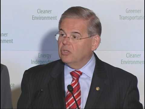 Menendez, T. Boone Pickens and Hatch tout natural gas vehicle legislation