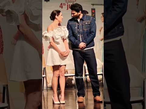 Sara Ali Khan With Aditya Roy Kapur Sanpped At Bandra || Metro…इन दिन