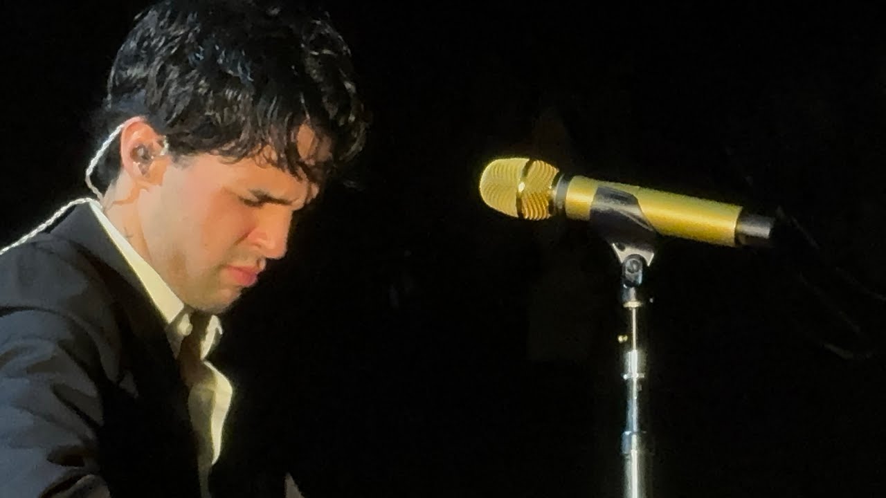 Stephen Sanchez “Be More” LIVE 2024
