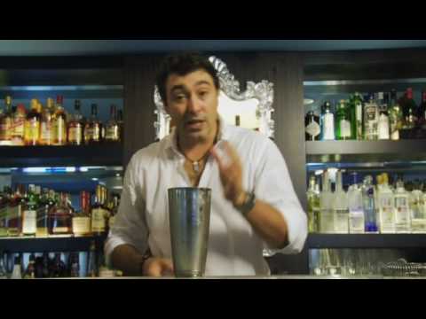 How to make a GIn based cocktail with MIDORI liqueur. "MIDORI Martini"