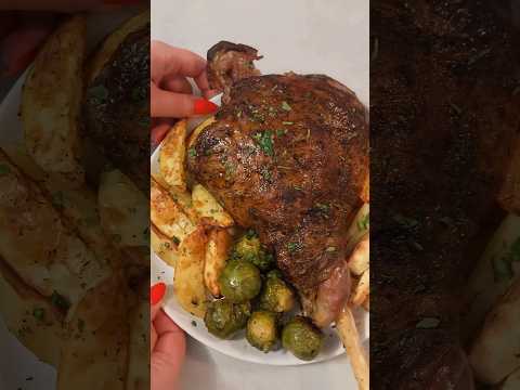 This slow-roast leg of lamb was absolutely delicious, with the meat falling off the bone! #shorts