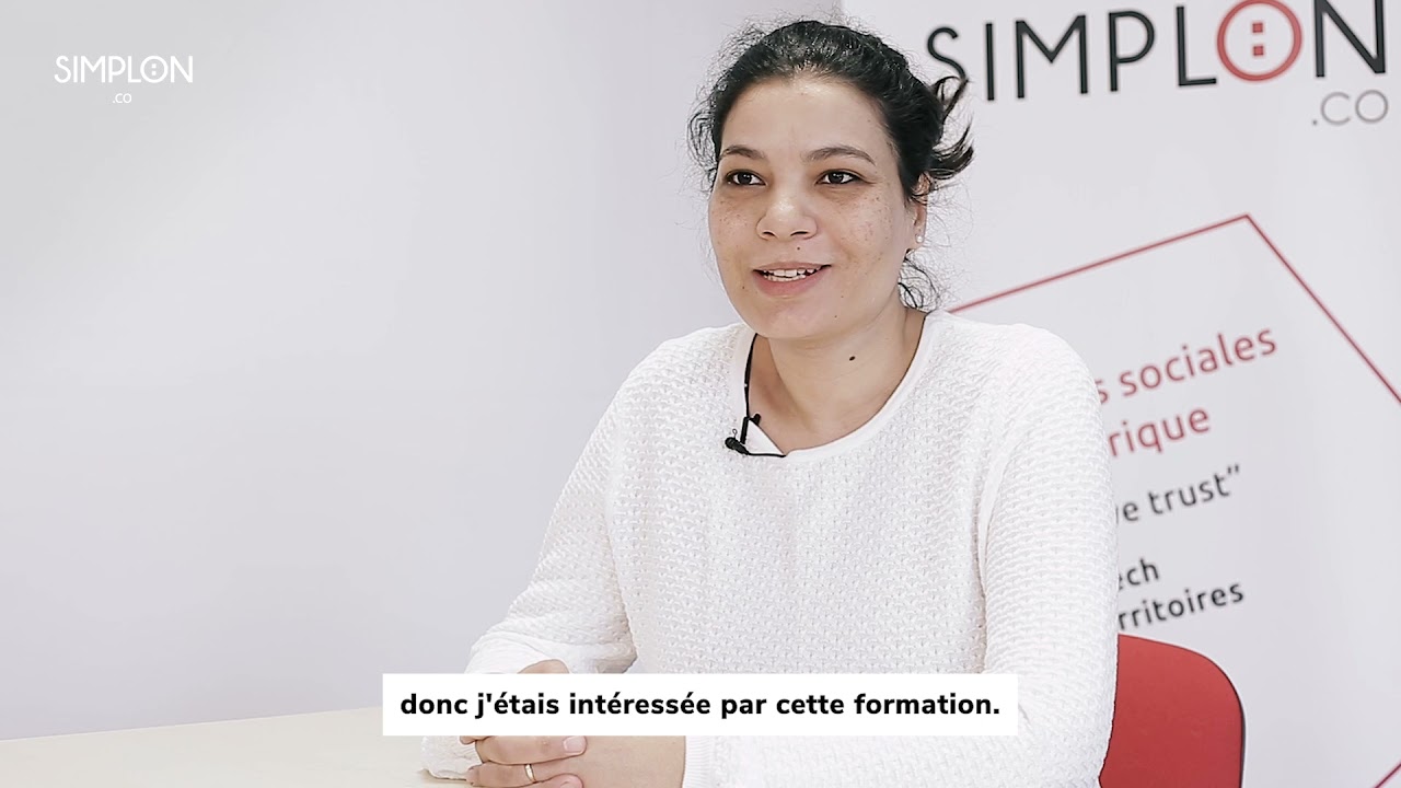 Malika, apprenante Développeuse data du parcours Welcode de Simplon.co