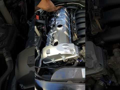 New Valve Cover Installed!