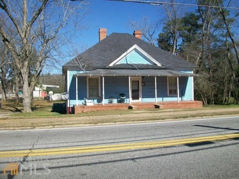 Homes for sale - 502 Forsyth St, Barnesville, GA 30204