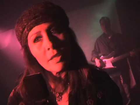 In Memoir, Lol Tolhurst Tells What It Took For The Cure To Get To Top ...