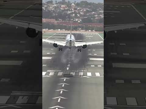 UNLOADING THE VAULT:Frontier A321Neo Landing@SAN San Diego International Airport San Diego CA