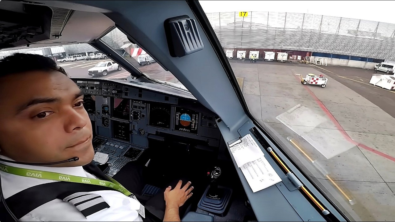 Live the Take-Off from Mexico City Airport
