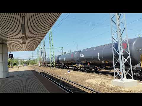 VÁLTS VASÚTRA ÖBB 1116 020-as Taurus mozdony jàr ki tartàlyvonatàval Budapest-Kelenföldről
