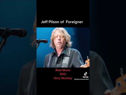 Jeff Pilson On “No Original Members” Issue With Foreigner