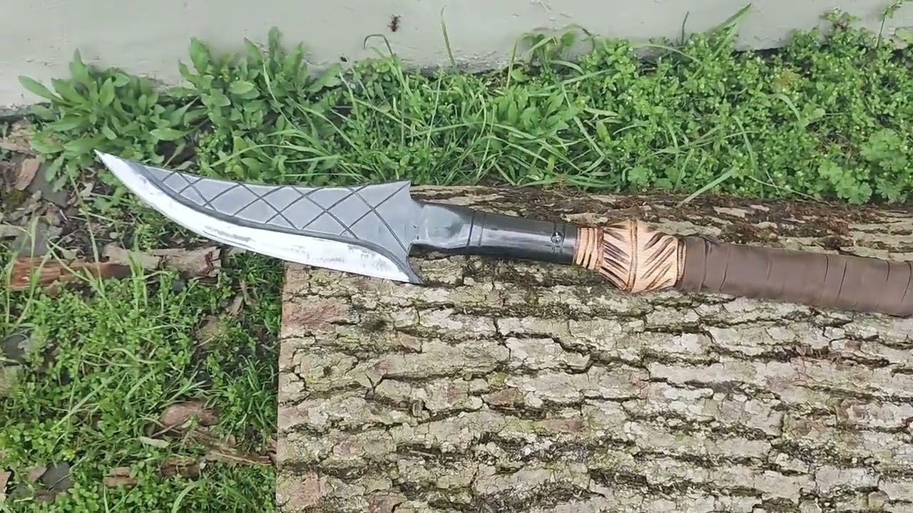 Lochaber axe with knife