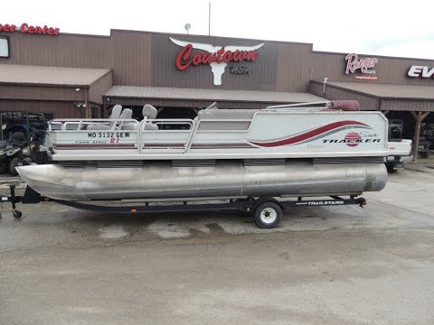 1996 Suntracker Pontoon with 60hp Mercury