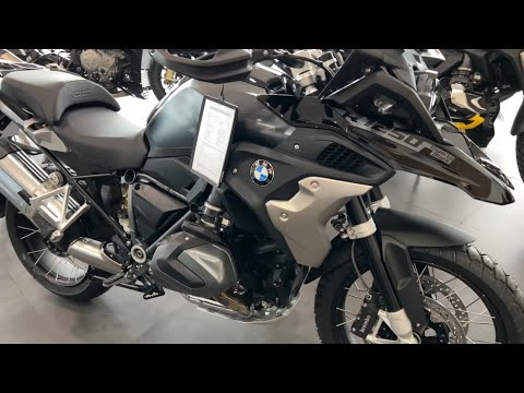 NEW BMW R1250GS Triple Black 2022 Features And Technology